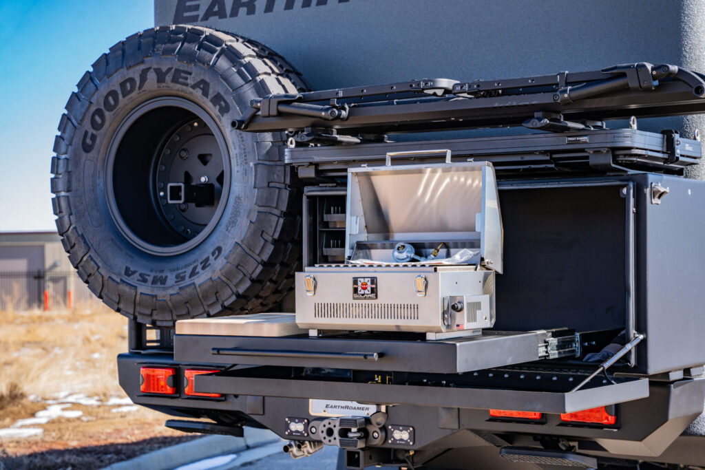 SX Explore – Ultimate Overland RV | EarthRoamer Expedition Vehicles